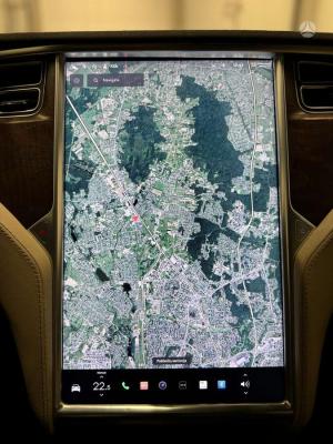 Red Tesla Model X 2016 in Vilnius, with an engine capacity of 0.00 L and mileage of 106 thousand km for 20000 €, photo 25 on AUTOMOTO.COM.LV
