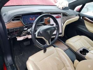 Red Tesla Model X 2016 in Kaunas, with an engine capacity of 0.00 L and mileage of 161 thousand km for 9999 €, photo 14 on AUTOMOTO.COM.LV