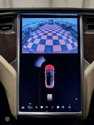 Red Tesla Model X 2016 in Vilnius, with an engine capacity of 0.00 L and mileage of 106 thousand km for 19890 €, photo 23 on AUTOMOTO.COM.LV