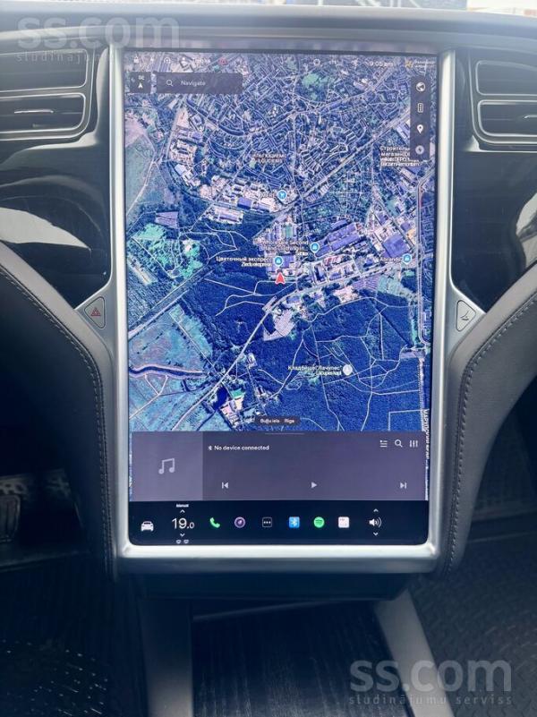 Sarkans Tesla Model X 2017 Rīga, ar dzinēja tilpumu 0.00 L un nobraukumu 163 tūkst. km par 18777 €, foto 5 vietnē AUTOMOTO.COM.LV