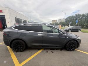 Sarkans Tesla Model X 2018 Kauņa, ar dzinēja tilpumu 0.00 L un nobraukumu 244 tūkst. km par 17300 €, foto 5 vietnē AUTOMOTO.COM.LV