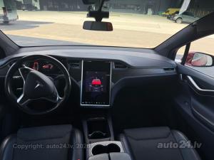 Sarkans Tesla Model X 2016 Pērnava, ar dzinēja tilpumu 0.00 L un nobraukumu 164 tūkst. km par 23999 €, foto 8 vietnē AUTOMOTO.COM.LV
