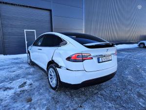 Balts Tesla Model X 2016 Kauņa, ar dzinēja tilpumu 0.00 L un nobraukumu 173 tūkst. km par 12400 €, foto 6 vietnē AUTOMOTO.COM.LV