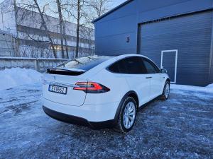 Balts Tesla Model X 2016 Kauņa, ar dzinēja tilpumu 0.00 L un nobraukumu 173 tūkst. km par 12400 €, foto 8 vietnē AUTOMOTO.COM.LV