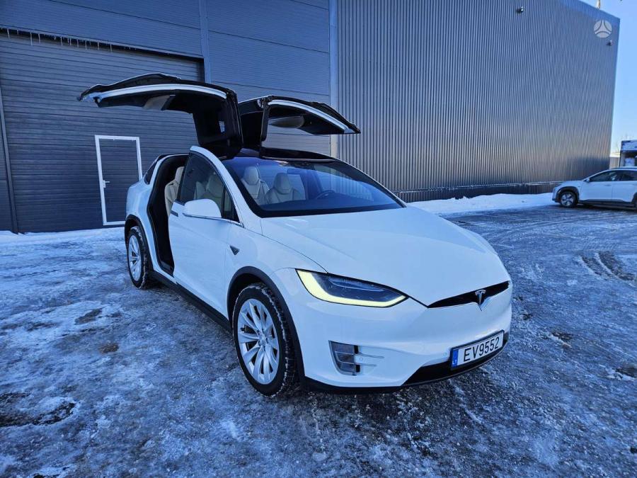 Balts Tesla Model X 2016 Kauņa, ar dzinēja tilpumu 0.00 L un nobraukumu 173 tūkst. km par 12400 €, foto 12 vietnē AUTOMOTO.COM.LV