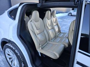 Balts Tesla Model X 2016 Kauņa, ar dzinēja tilpumu 0.00 L un nobraukumu 173 tūkst. km par 12400 €, foto 27 vietnē AUTOMOTO.COM.LV