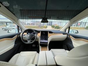 Balts Tesla Model X 2017 Viļņa, ar dzinēja tilpumu 0.00 L un nobraukumu 145 tūkst. km par 28500 €, foto 10 vietnē AUTOMOTO.COM.LV