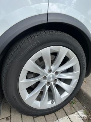 Balts Tesla Model X 2017 Viļņa, ar dzinēja tilpumu 0.00 L un nobraukumu 145 tūkst. km par 28500 €, foto 12 vietnē AUTOMOTO.COM.LV