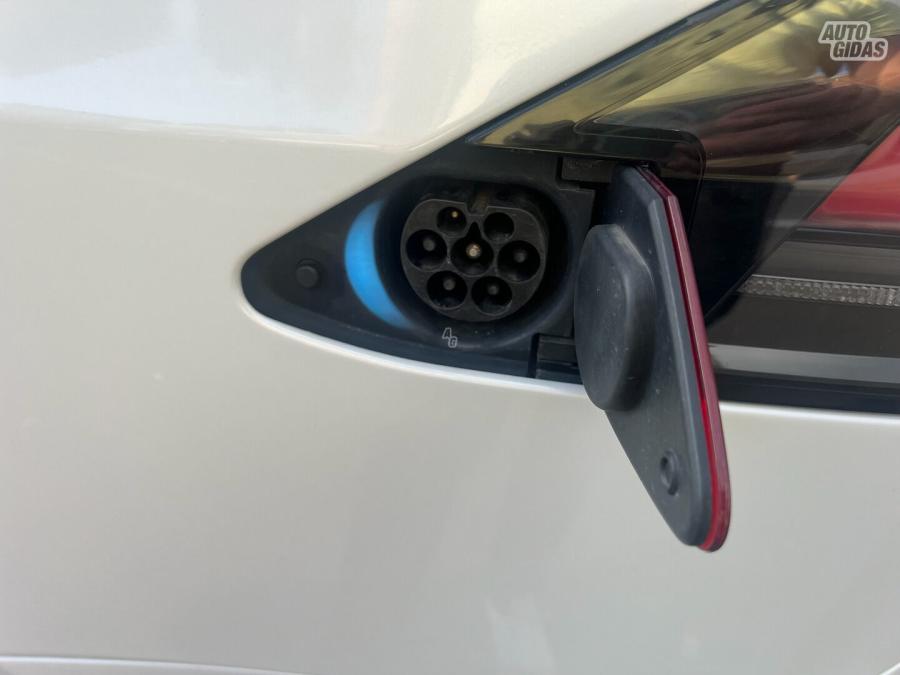 Balts Tesla Model X 2017 Viļņa, ar dzinēja tilpumu 0.00 L un nobraukumu 145 tūkst. km par 28500 €, foto 13 vietnē AUTOMOTO.COM.LV