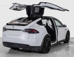 Balts Tesla Model X 2017 Rīga, ar dzinēja tilpumu 0.00 L un nobraukumu 160 tūkst. km par 27900 €, foto 3 vietnē AUTOMOTO.COM.LV