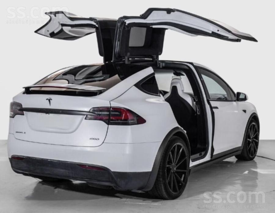Balts Tesla Model X 2017 Rīga, ar dzinēja tilpumu 0.00 L un nobraukumu 160 tūkst. km par 27900 €, foto 3 vietnē AUTOMOTO.COM.LV