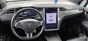 White Tesla Model X 2017 in Siauliai, with an engine capacity of 0.00 L and mileage of 164 thousand km for 31900 €, photo 9 on AUTOMOTO.COM.LV