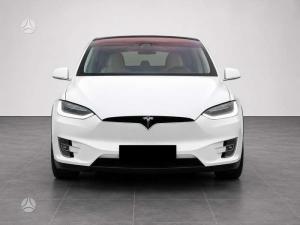 Balts Tesla Model X 2017 Viļņa, ar dzinēja tilpumu 0.00 L un nobraukumu 88 tūkst. km par 21900 €, foto 5 vietnē AUTOMOTO.COM.LV