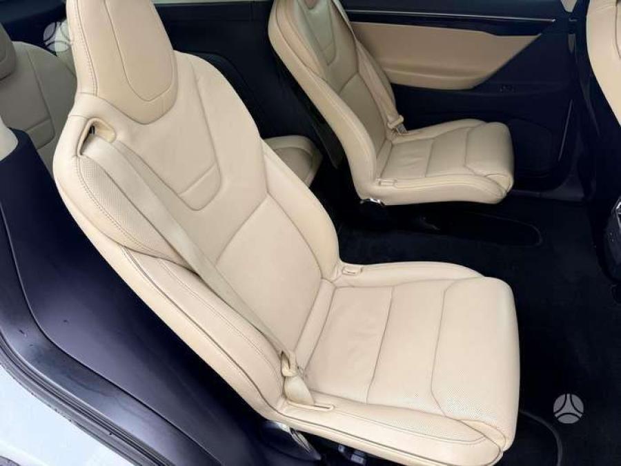 Balts Tesla Model X 2017 Viļņa, ar dzinēja tilpumu 0.00 L un nobraukumu 88 tūkst. km par 21900 €, foto 14 vietnē AUTOMOTO.COM.LV