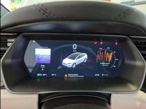 Balts Tesla Model X 2018 Klaipėda, ar dzinēja tilpumu 0.00 L un nobraukumu 47 tūkst. km par 12400 €, foto 12 vietnē AUTOMOTO.COM.LV