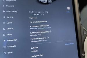 White Tesla Model X 2018 in Vilnius, with an engine capacity of 0.00 L and mileage of 112 thousand km for 24900 €, photo 28 on AUTOMOTO.COM.LV