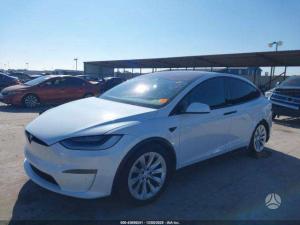 Balts Tesla Model X 2022 Klaipėda, ar dzinēja tilpumu 0.00 L un nobraukumu 150 tūkst. km par 17700 €, foto 2 vietnē AUTOMOTO.COM.LV
