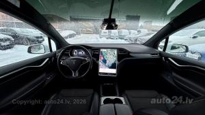 White Tesla Model X 2017 in Tallinn, with an engine capacity of 0.00 L and mileage of 116 thousand km for 36000 €, photo 10 on AUTOMOTO.COM.LV
