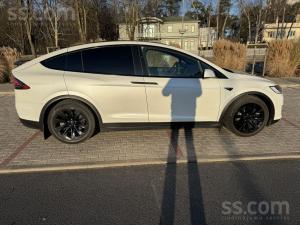 Balts Tesla Model X 2017 Jūrmala, ar dzinēja tilpumu 0.00 L un nobraukumu 158 tūkst. km par 25900 €, foto 7 vietnē AUTOMOTO.COM.LV