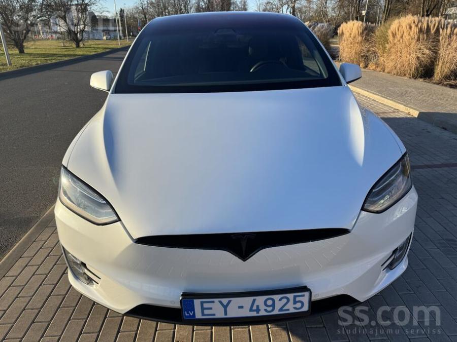 Balts Tesla Model X 2017 Jūrmala, ar dzinēja tilpumu 0.00 L un nobraukumu 158 tūkst. km par 25900 €, foto 9 vietnē AUTOMOTO.COM.LV