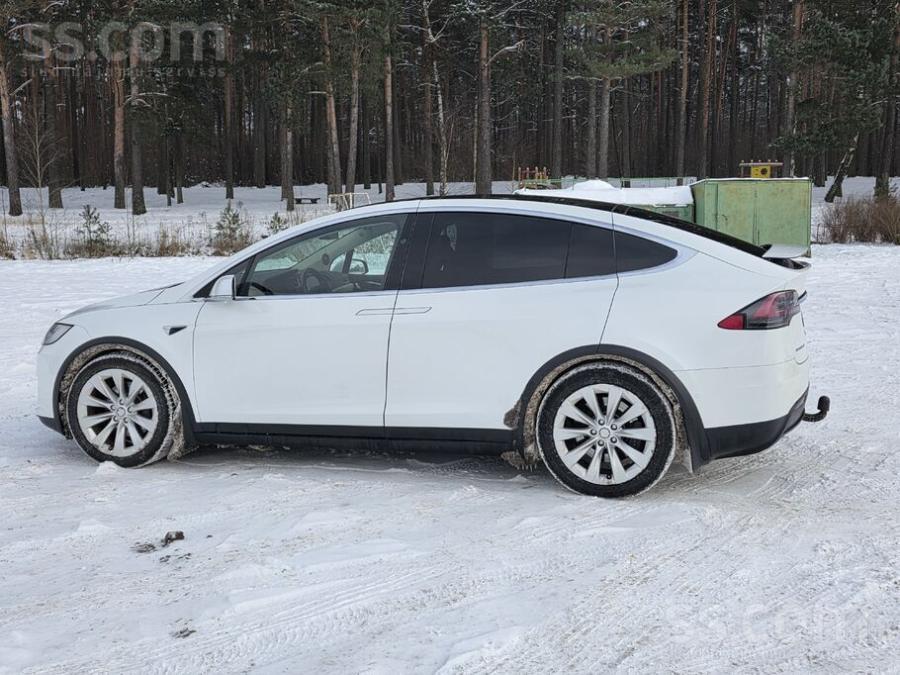 Balts Tesla Model X 2017 Rīga, ar dzinēja tilpumu 0.00 L un nobraukumu 218 tūkst. km par 20450 €, foto 7 vietnē AUTOMOTO.COM.LV