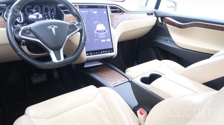 Balts Tesla Model X 2017 Rīga, ar dzinēja tilpumu 0.00 L un nobraukumu 218 tūkst. km par 20450 €, foto 12 vietnē AUTOMOTO.COM.LV