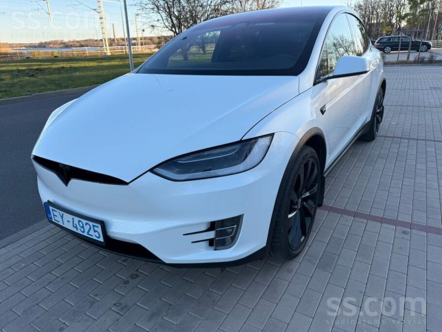 Белый Тесла Модель X 2017 в Юрмала, объемом двигателя 0.00 л и пробегом 167 тыс. км за 23499 €, фото 5 на AUTOMOTO.COM.LV