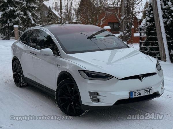 Balts Tesla Model X 2017 Tartu, ar dzinēja tilpumu 0.00 L un nobraukumu 118 tūkst. km par 32990 €, foto 1 vietnē AUTOMOTO.COM.LV