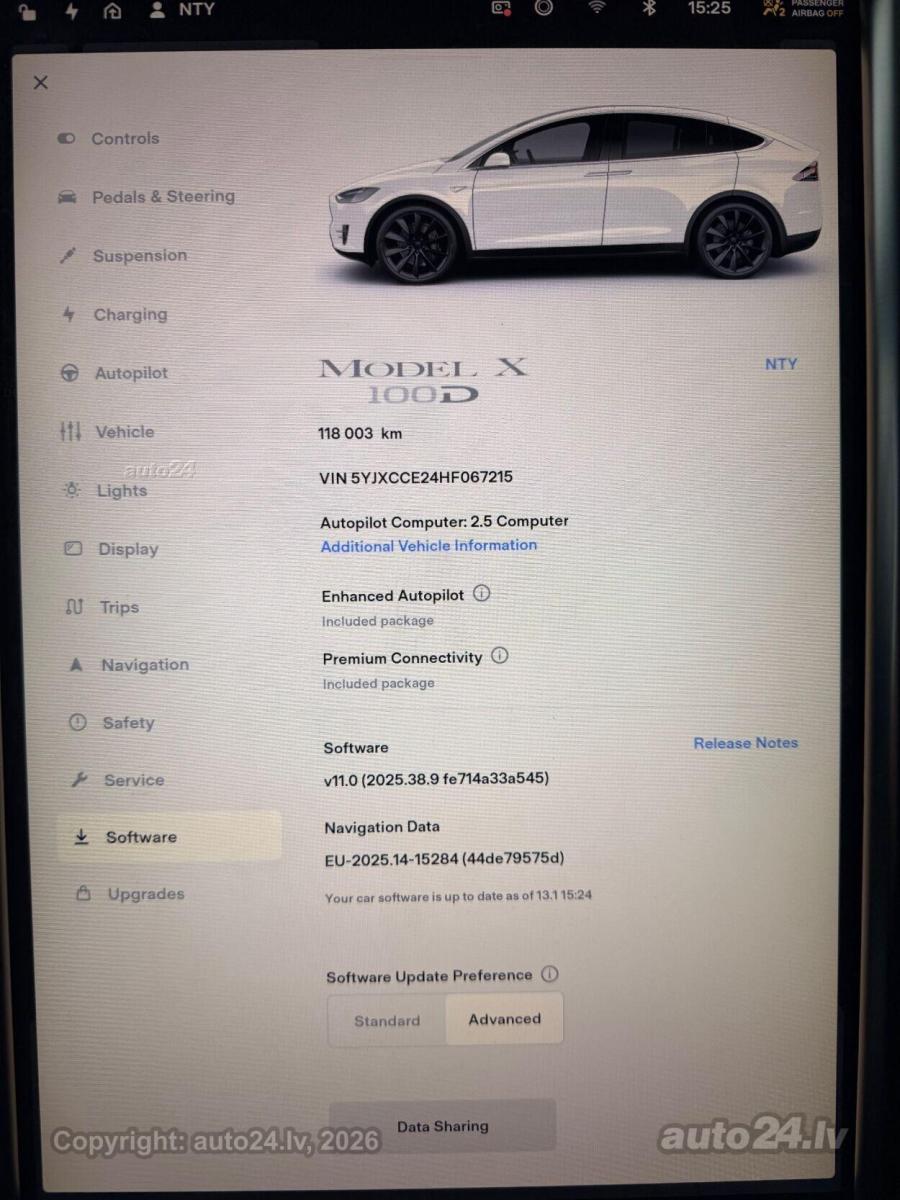 White Tesla Model X 2017 in Tartu, with an engine capacity of 0.00 L and mileage of 118 thousand km for 32990 €, photo 8 on AUTOMOTO.COM.LV