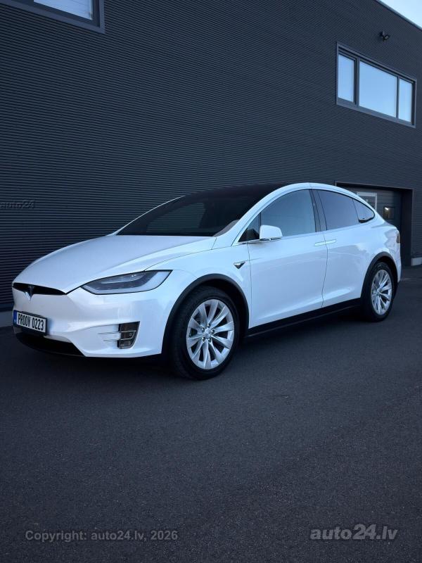 Tesla Model X 2018 Tallina vietnē Balts Tesla Model X 2018 Tallina, ar dzinēja tilpumu 0.00 L un nobraukumu 255 tūkst. km par 24990 €, foto 3 vietnē AUTOMOTO.COM.LV