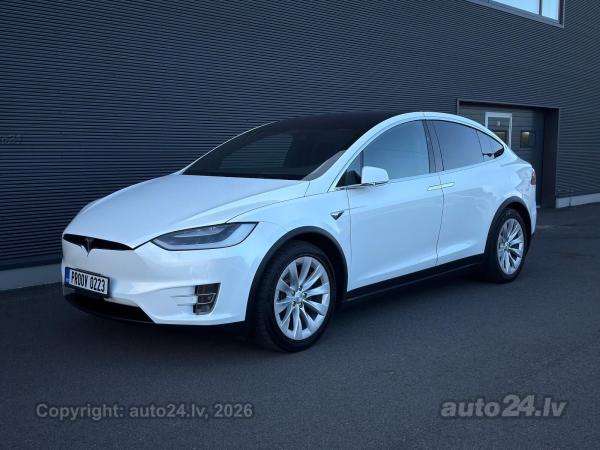 Tesla Model X 2018 Tallina vietnē Balts Tesla Model X 2018 Tallina, ar dzinēja tilpumu 0.00 L un nobraukumu 255 tūkst. km par 24990 €, foto 4 vietnē AUTOMOTO.COM.LV