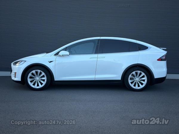 Tesla Model X 2018 Tallina vietnē Balts Tesla Model X 2018 Tallina, ar dzinēja tilpumu 0.00 L un nobraukumu 255 tūkst. km par 24990 €, foto 5 vietnē AUTOMOTO.COM.LV
