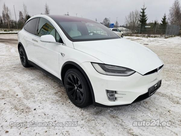 White Tesla Model X 2019 in Tartu, with an engine capacity of 0.00 L and mileage of 120 thousand km for 37900 €, photo 11 on AUTOMOTO.COM.LV