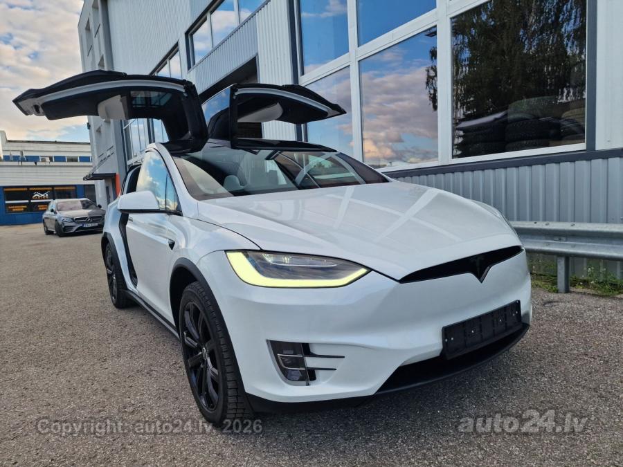 Белый Тесла Модель X 2019 в Тарту, объемом двигателя 0.00 л и пробегом 219 тыс. км за 28490 €, фото 8 на AUTOMOTO.COM.LV