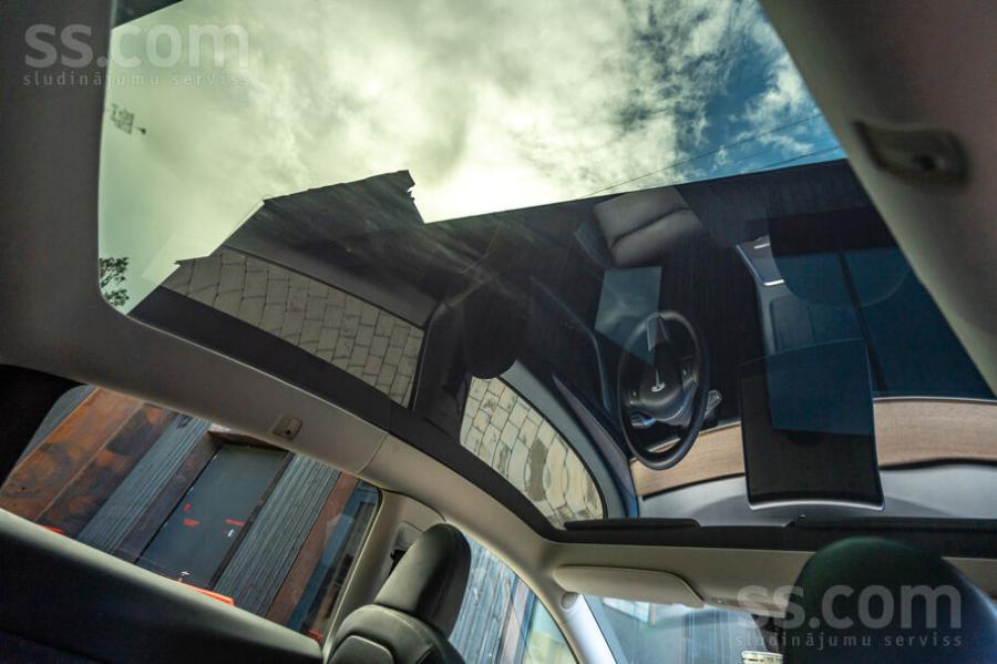 Black Tesla Model Y 2022 in Riga, with an engine capacity of 0.00 L and mileage of 41 thousand km for 38990 €, photo 20 on AUTOMOTO.COM.LV
