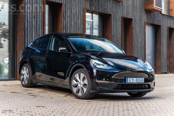 Melns Tesla Model Y 2022 Rīga, ar dzinēja tilpumu 0.00 L un nobraukumu 41 tūkst. km par 38990 €, foto 4 vietnē AUTOMOTO.COM.LV