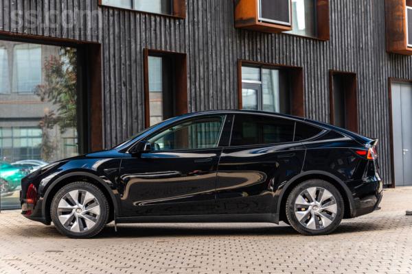 Melns Tesla Model Y 2022 Rīga, ar dzinēja tilpumu 0.00 L un nobraukumu 41 tūkst. km par 38990 €, foto 7 vietnē AUTOMOTO.COM.LV