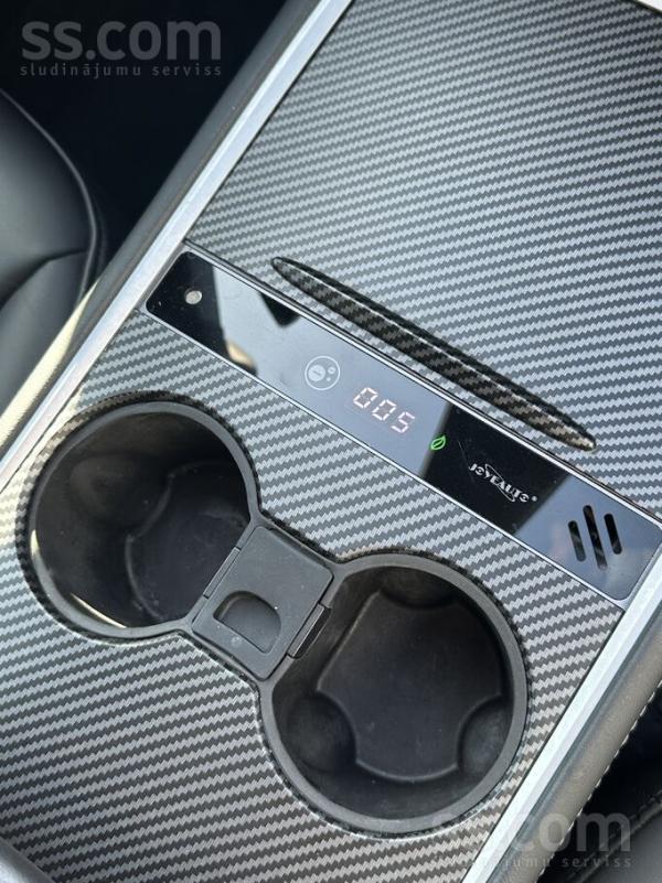 Melns Tesla Model Y 2021 Rīga, ar dzinēja tilpumu 0.00 L un nobraukumu 88 tūkst. km par 30400 €, foto 9 vietnē AUTOMOTO.COM.LV