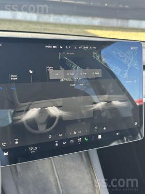 Black Tesla Model Y 2021 in Riga, with an engine capacity of 0.00 L and mileage of 88 thousand km for 30400 €, photo 12 on AUTOMOTO.COM.LV