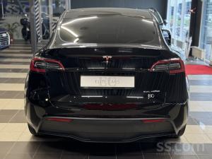 Melns Tesla Model Y 2021 Rīga, ar dzinēja tilpumu 0.00 L un nobraukumu 90 tūkst. km par 31990 €, foto 6 vietnē AUTOMOTO.COM.LV