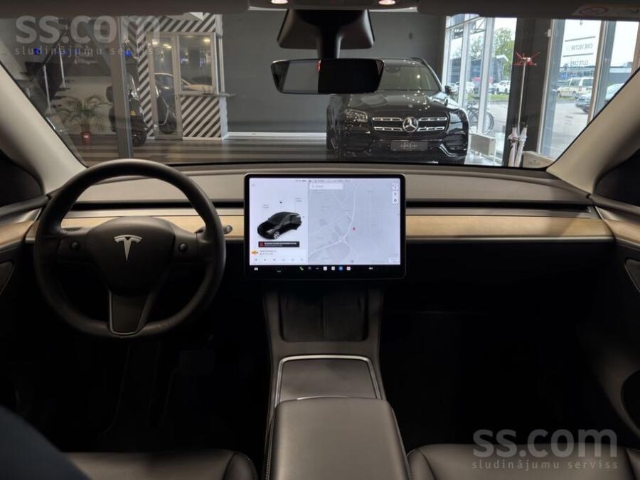 Melns Tesla Model Y 2021 Rīga, ar dzinēja tilpumu 0.00 L un nobraukumu 90 tūkst. km par 31990 €, foto 15 vietnē AUTOMOTO.COM.LV