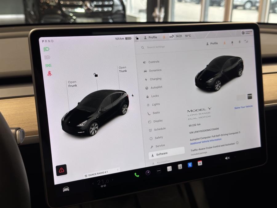 Black Tesla Model Y 2021 in Riga, with an engine capacity of 0.00 L and mileage of 90 thousand km for 31990 €, photo 18 on AUTOMOTO.COM.LV