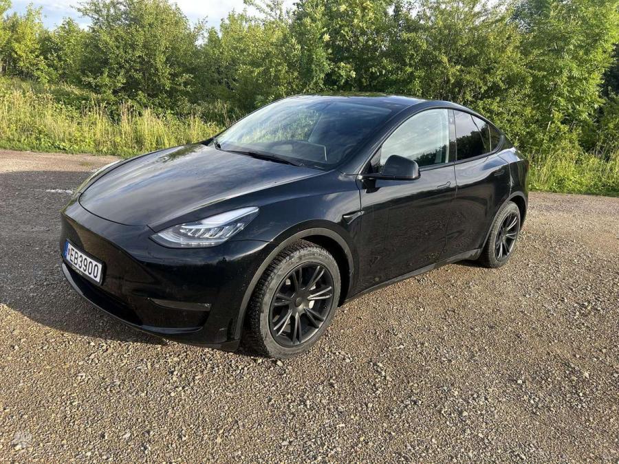 Melns Tesla Model Y 2021 Klaipėda, ar dzinēja tilpumu 0.00 L un nobraukumu 101 tūkst. km par 21999 €, foto 4 vietnē AUTOMOTO.COM.LV