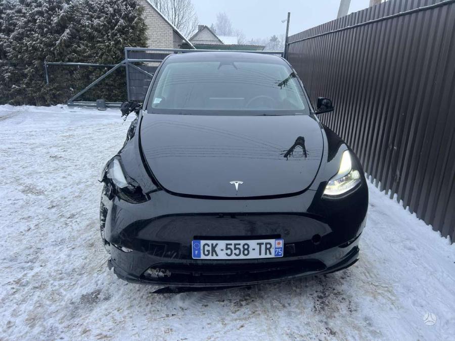 Melns Tesla Model Y 2022 Kauņa, ar dzinēja tilpumu 0.00 L un nobraukumu 160 tūkst. km par 13200 €, foto 2 vietnē AUTOMOTO.COM.LV