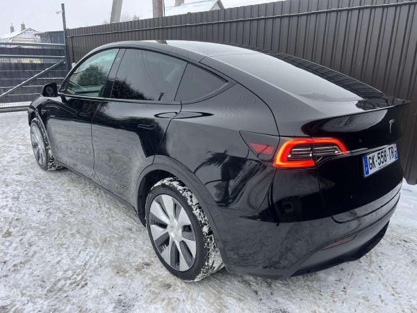Melns Tesla Model Y 2022 Kauņa, ar dzinēja tilpumu 0.00 L un nobraukumu 160 tūkst. km par 13200 €, foto 6 vietnē AUTOMOTO.COM.LV