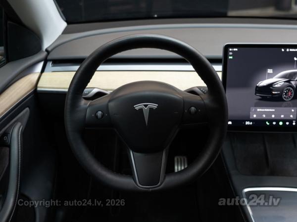 Melns Tesla Model Y 2022 Tallina, ar dzinēja tilpumu 0.00 L un nobraukumu 98 tūkst. km par 37900 €, foto 6 vietnē AUTOMOTO.COM.LV