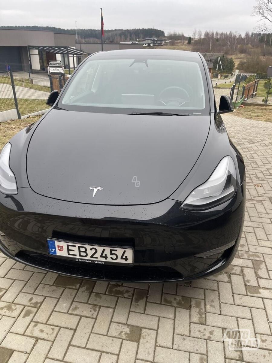 Melns Tesla Model Y 2022 Viļņa, ar dzinēja tilpumu 0.00 L un nobraukumu 85 tūkst. km par 31000 €, foto 3 vietnē AUTOMOTO.COM.LV