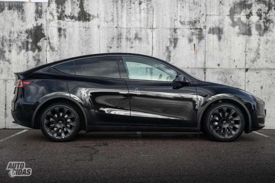 Melns Tesla Model Y 2022 Viļņa, ar dzinēja tilpumu 0.00 L un nobraukumu 85 tūkst. km par 31000 €, foto 4 vietnē AUTOMOTO.COM.LV