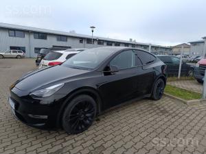 Melns Tesla Model Y 2022 Rīga, ar dzinēja tilpumu 0.00 L un nobraukumu 74 tūkst. km par 31700 €, foto  vietnē AUTOMOTO.COM.LV