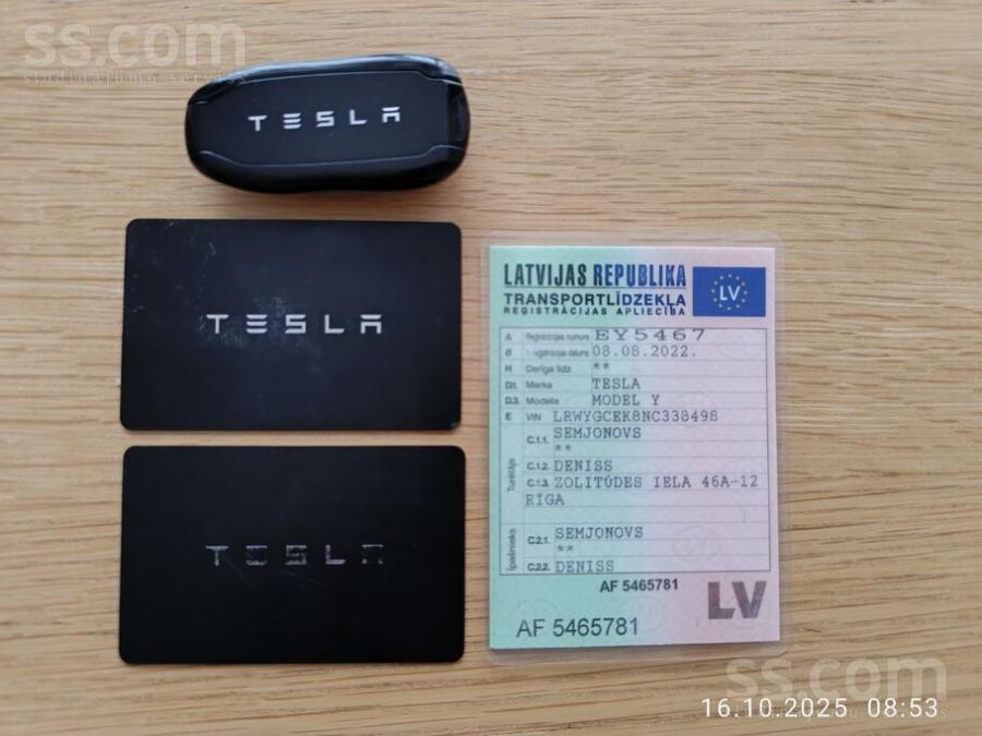 Black Tesla Model Y 2022 in Riga, with an engine capacity of 0.00 L and mileage of 74 thousand km for 31700 €, photo 16 on AUTOMOTO.COM.LV